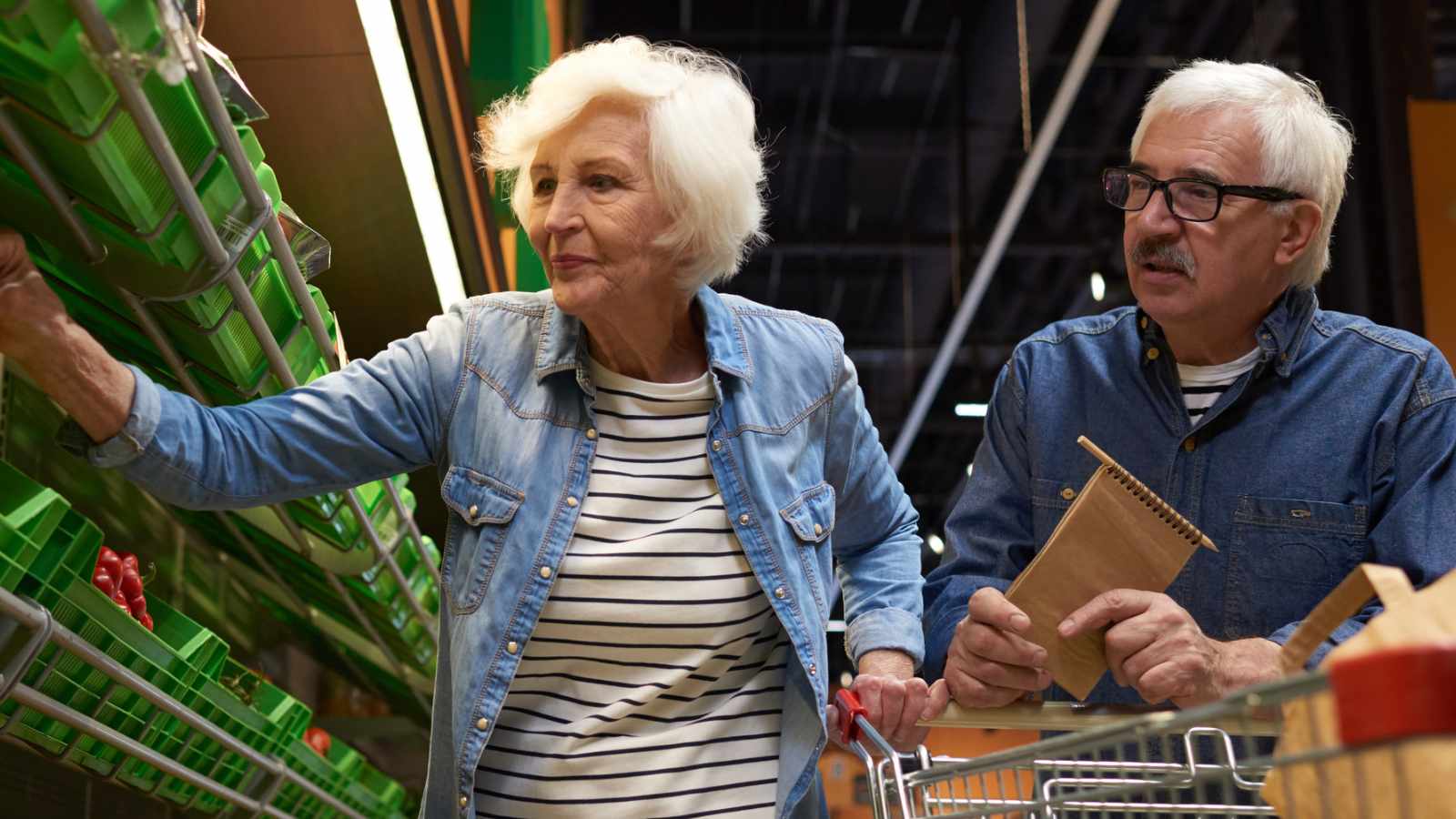 12 Things Boomers Do in Grocery Stores That Gen Z Finds Totally Chaotic