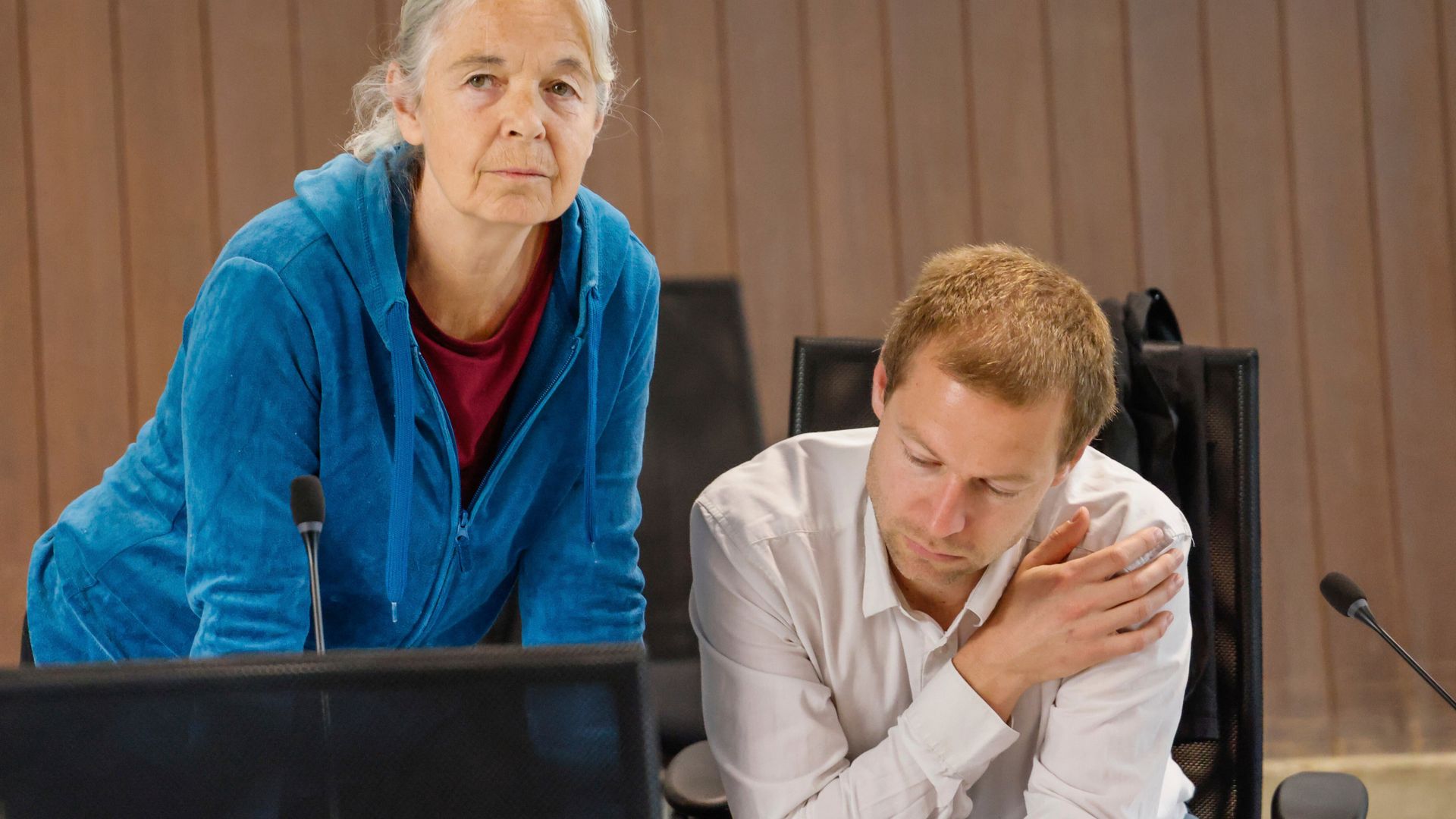 Daniela Klette vor Gericht: Geldbote hielt Überfall von Ex-RAF ...
