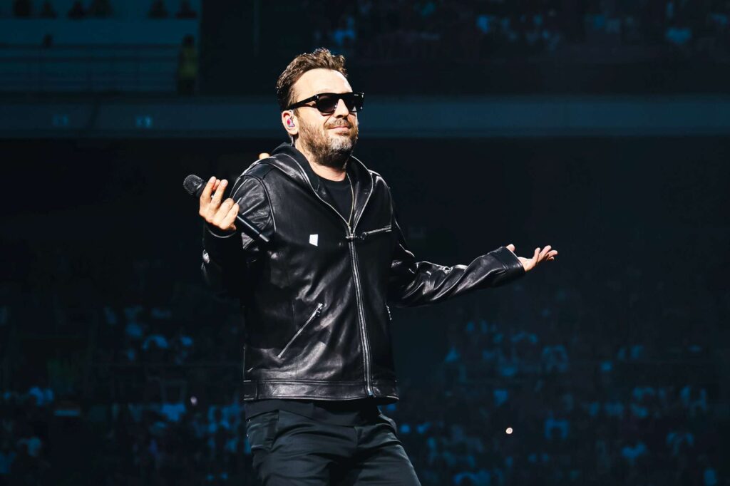 Cremonini: la dieta pre tour «No zucchero, alcol e social»