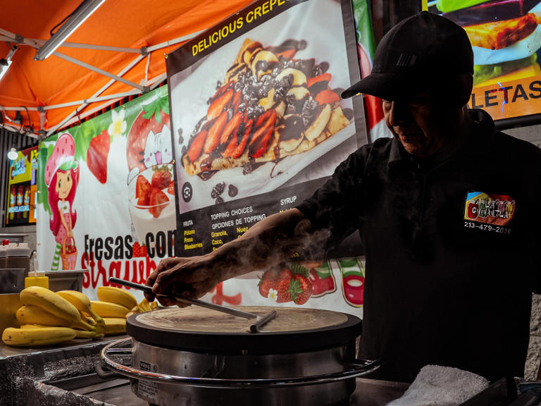 LA's immigrant street vendors fear ICE raids but are still slinging tacos