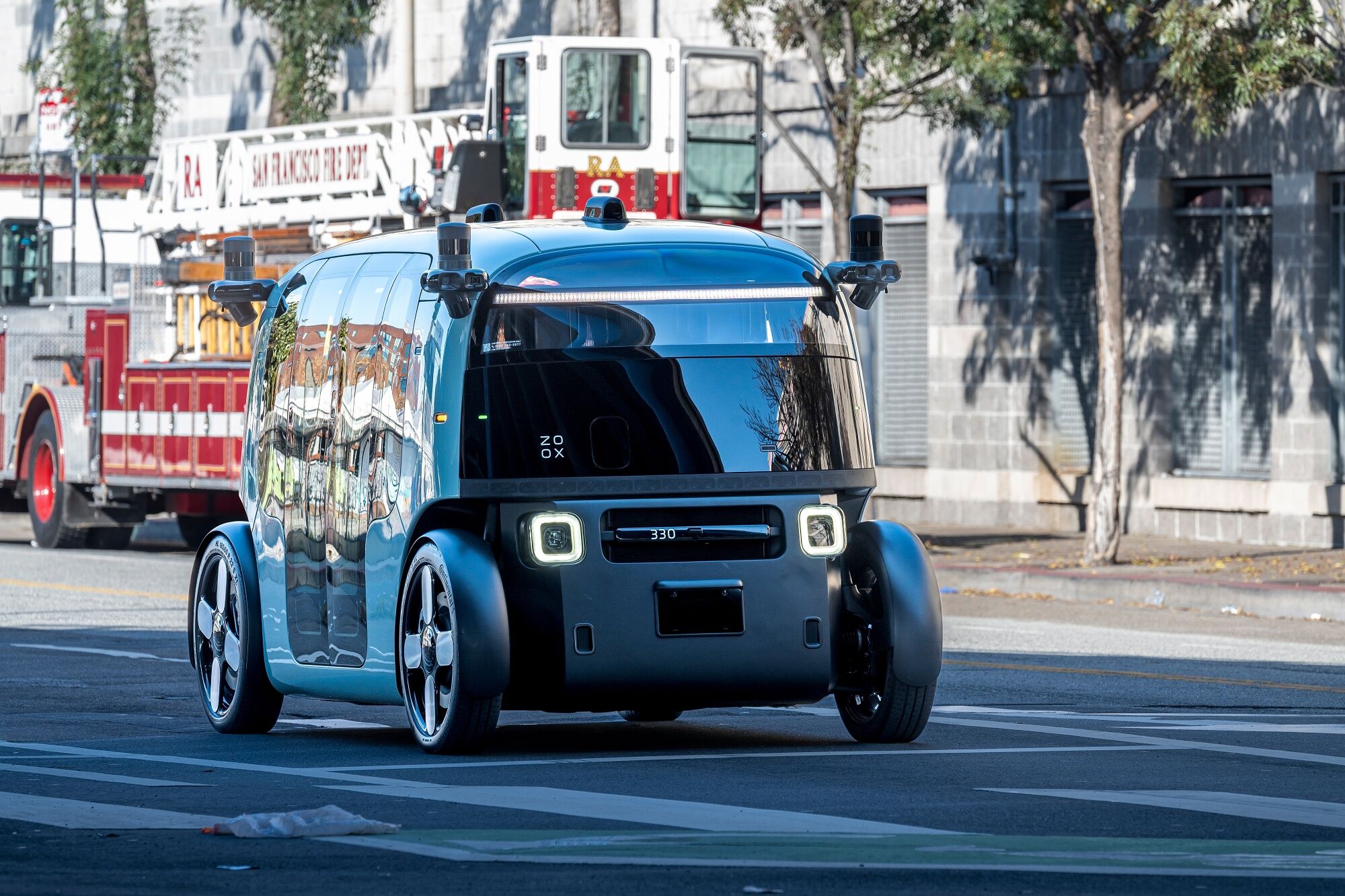 Amazon’s Zoox Opens Robotaxi Production Site in California