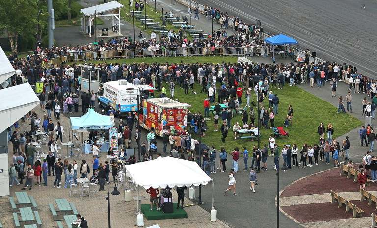 Bucky wins competitive wiener dog derby. His training was playing fetch.