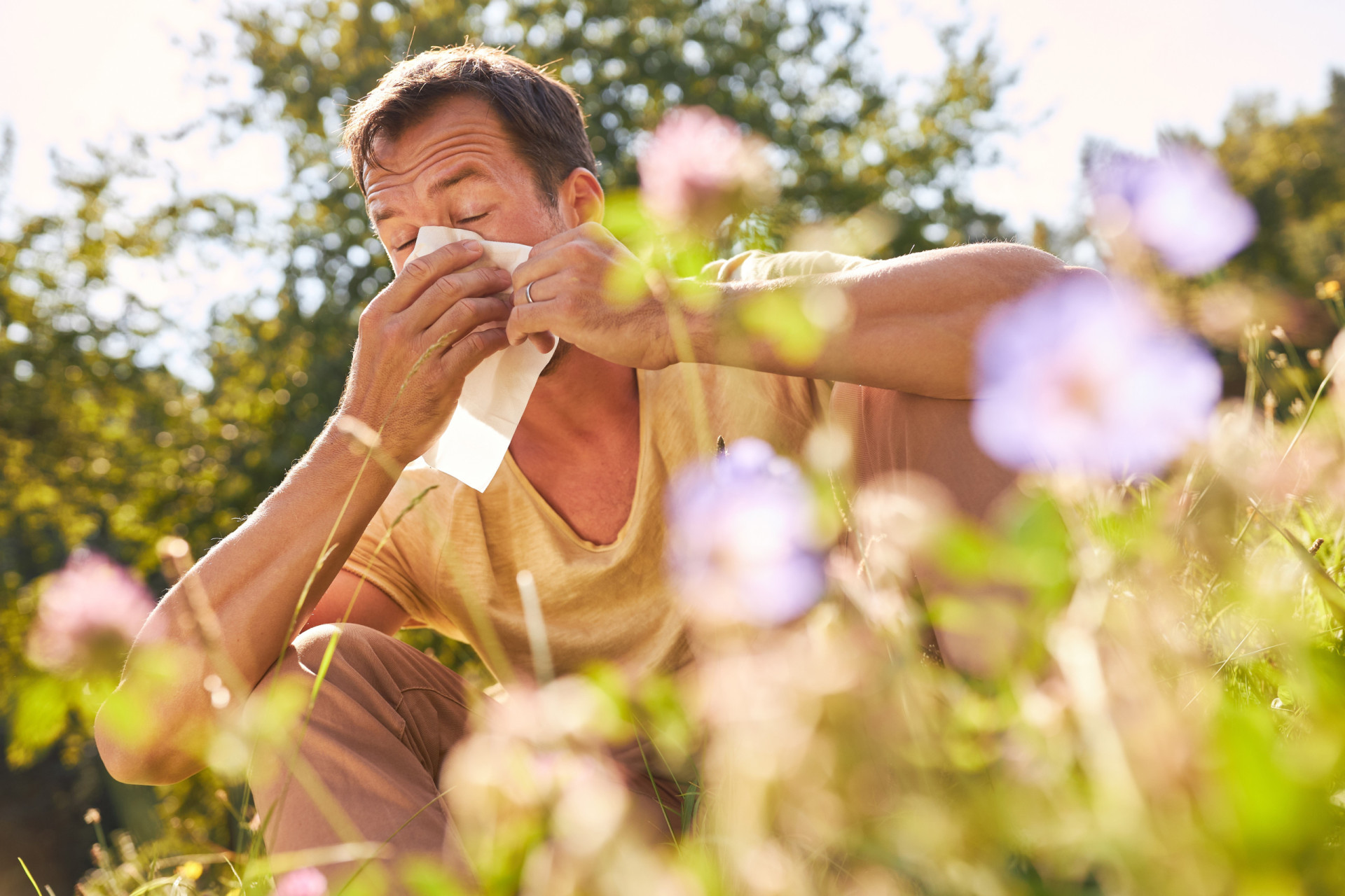 Allergy survival guide for spring and summer