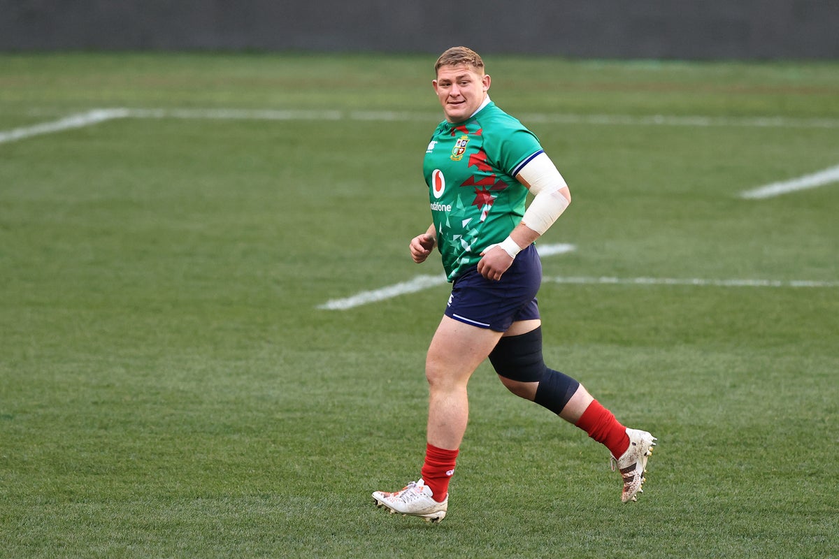 Lions receive Tadhg Furlong fitness boost as team revealed for ...