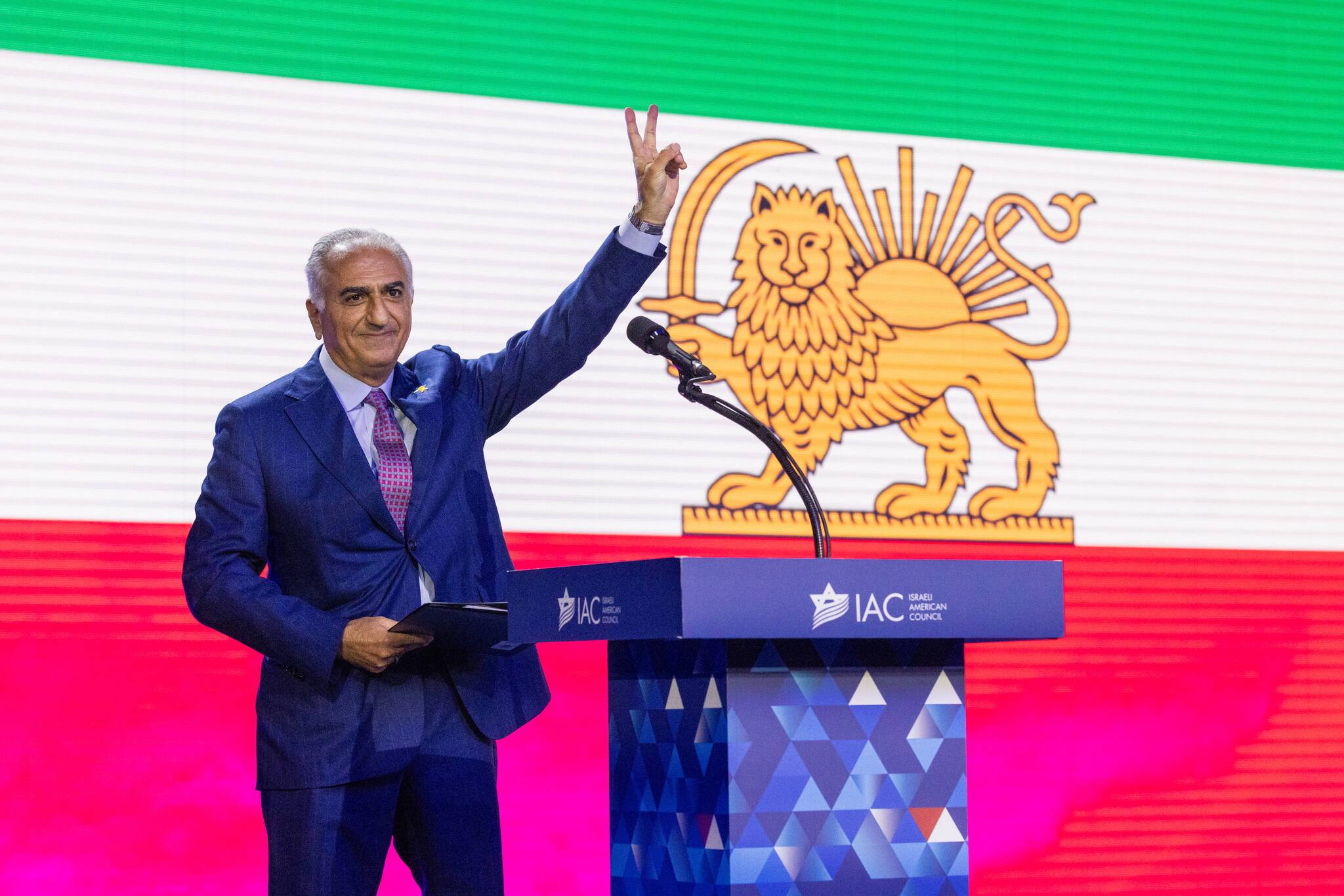 Reza Pahlavi: Kann der Exil-Prinz Irans Schicksal wenden?