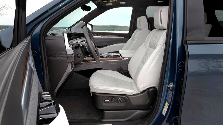 Pure Michigan Luxe SUV Test! 2025 Cadillac Escalade vs. Lincoln ...