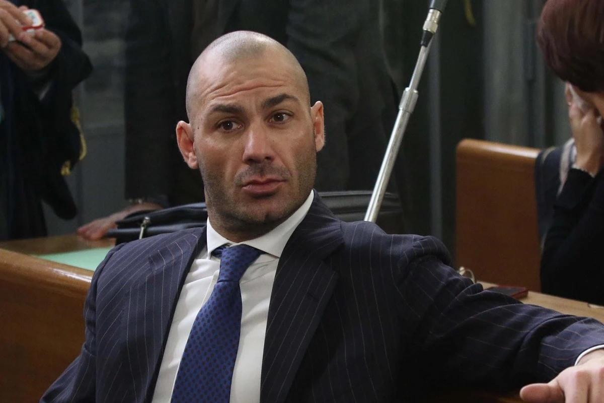 Riccardo Bossi (figlio di Umberto) condannato per maltrattamenti alla madre
