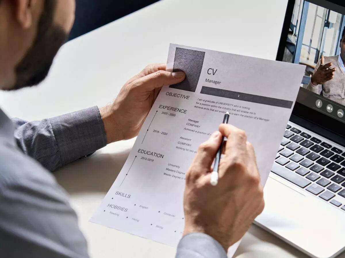 He applied for 47 jobs but only 3 replied, then an HR insider's AI ...