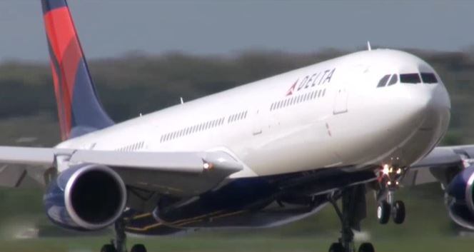 Transgender Delta flight attendant files lawsuit against airline