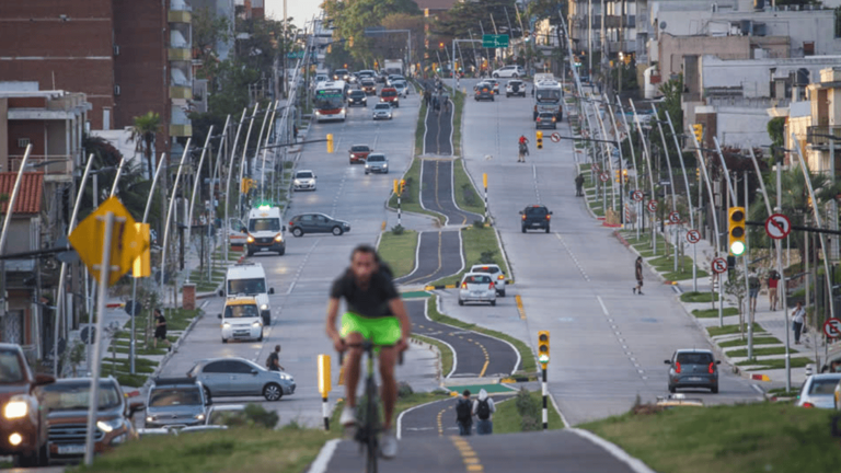 Cortes, desvíos y ómnibus afectados: comenzaron las obras en Luis A. de ...