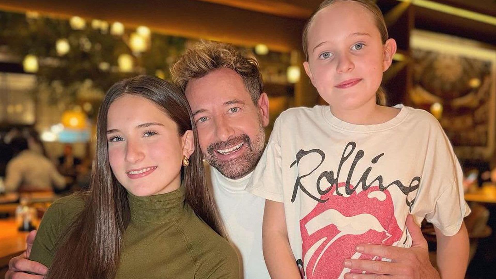 Gabriel Soto disfruta de su verano soñado en Chicago con sus hijas ...