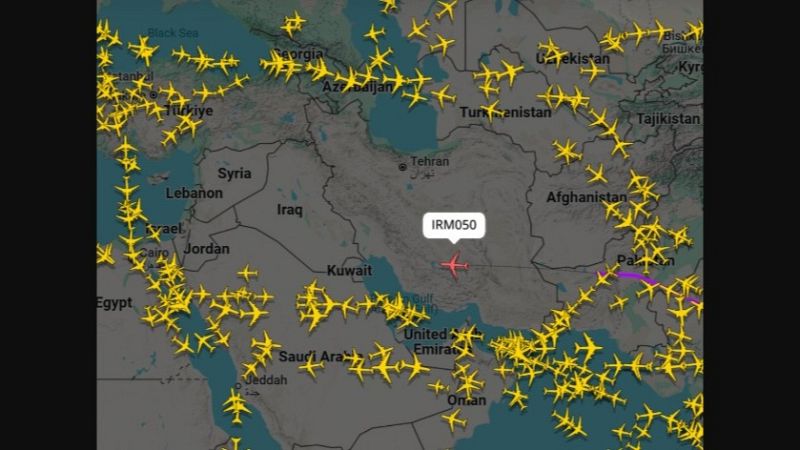 Ein Passagierflugzeug flog allein nach Teheran: Tausende hielten den ...