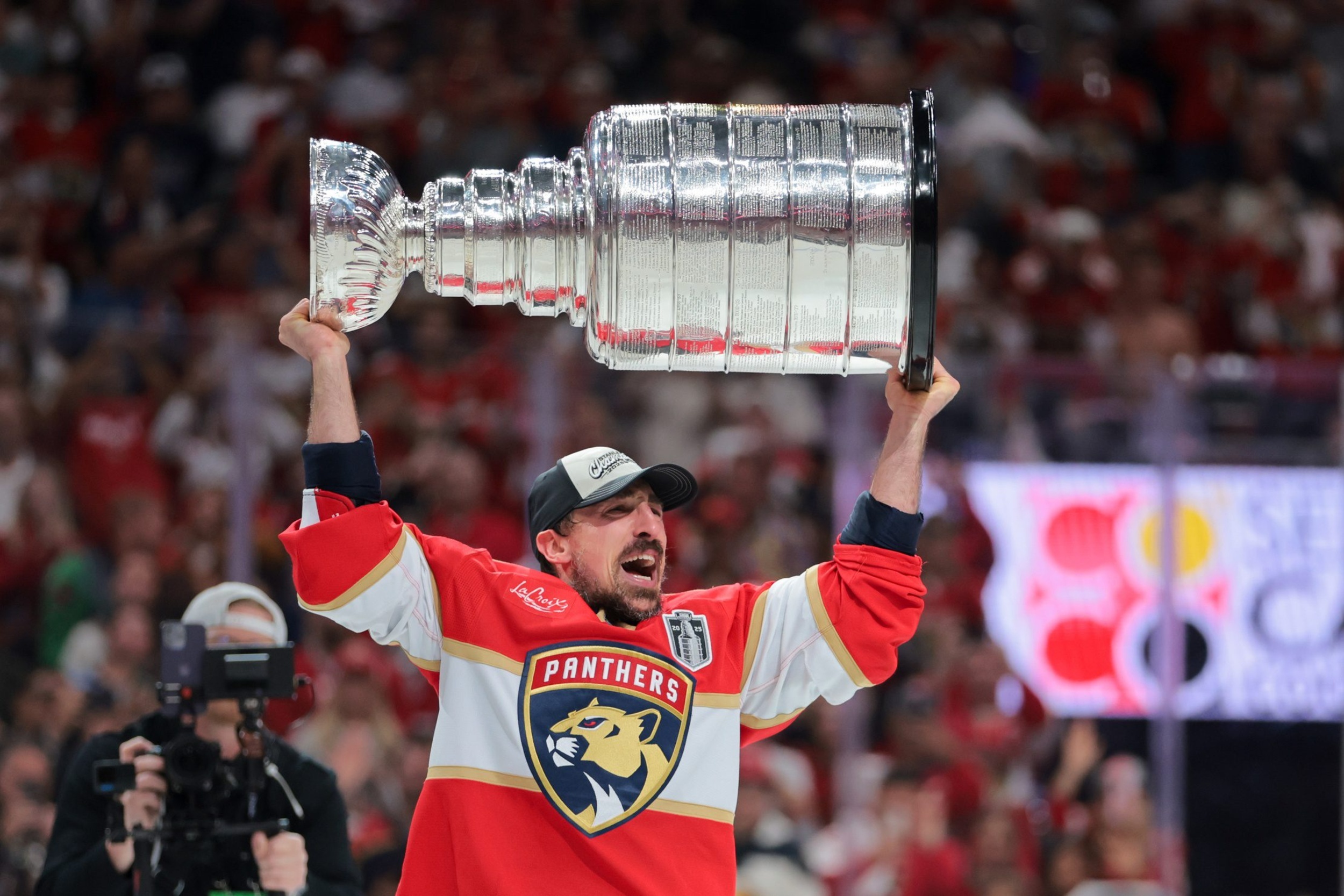 Report: Panthers, Marchand agree to six-year contract extension