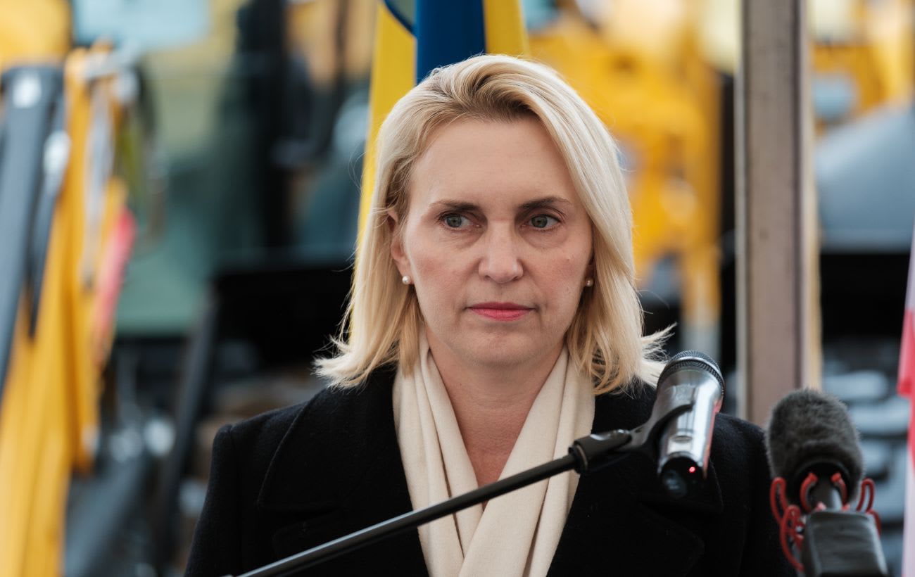 Former US Ambassador to Ukraine Bridget Brink runs for Congress to ...