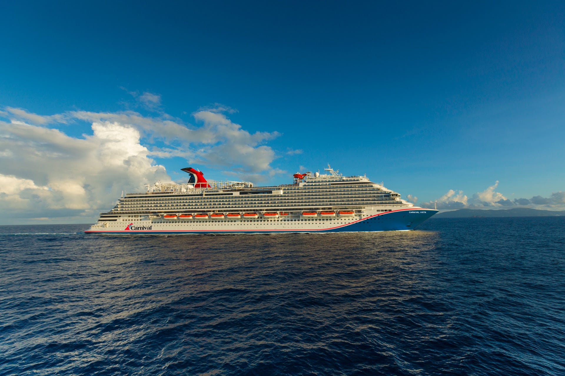 Carnival will overhaul cruise loyalty program: Here's how much you'll earn