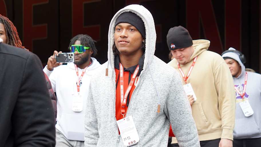 Nation’s No. 1 LB sets official visit to top NIL spender after Georgia trip