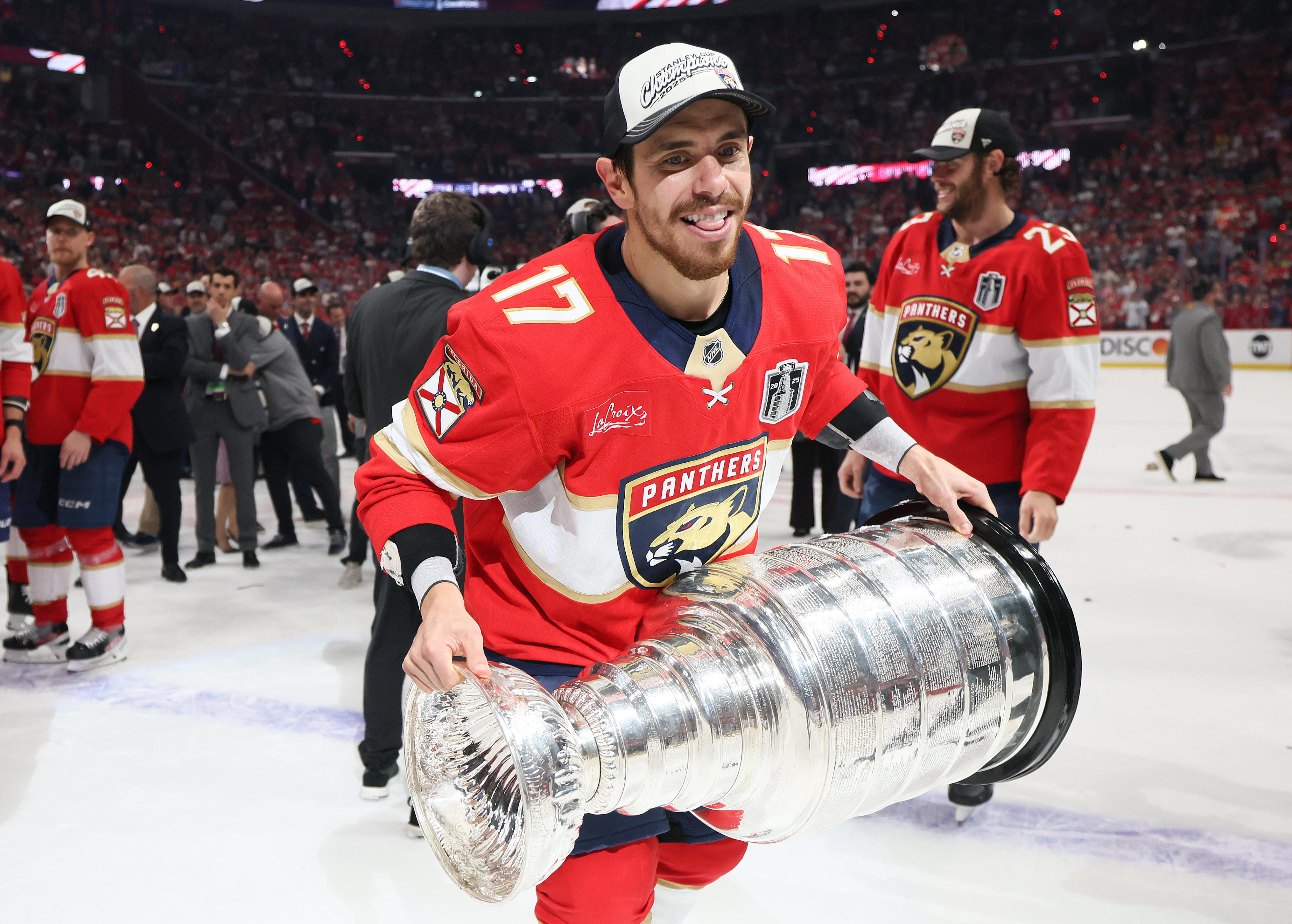 Panthers damage the Stanley Cup less than 12 hours after winning it