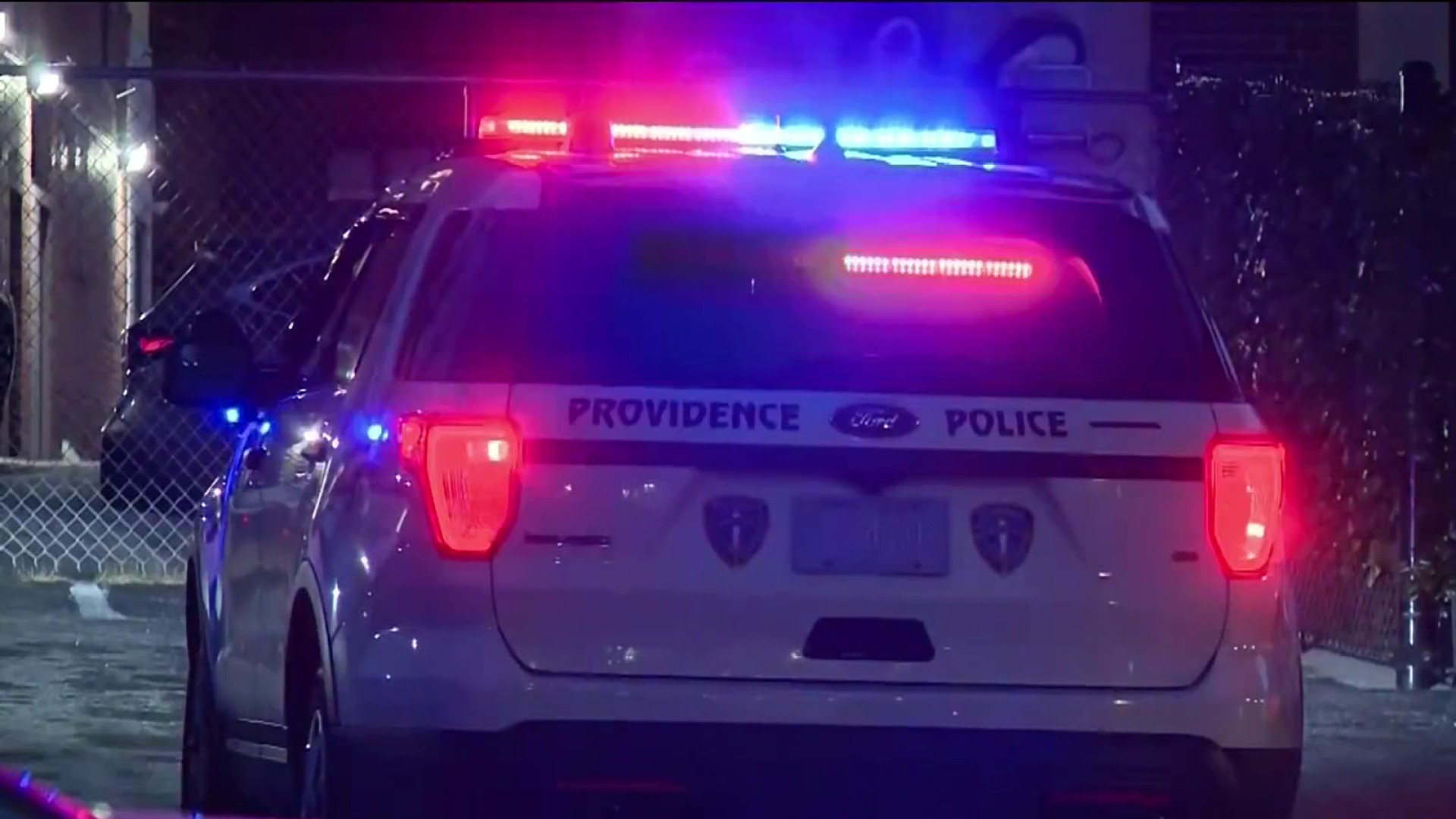 Apuñalan a hombre en Providence