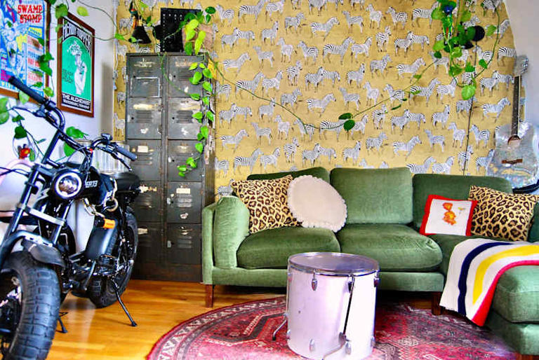 Renters Transformed a Dated Beige Home with Brilliant DIY Alternatives ...