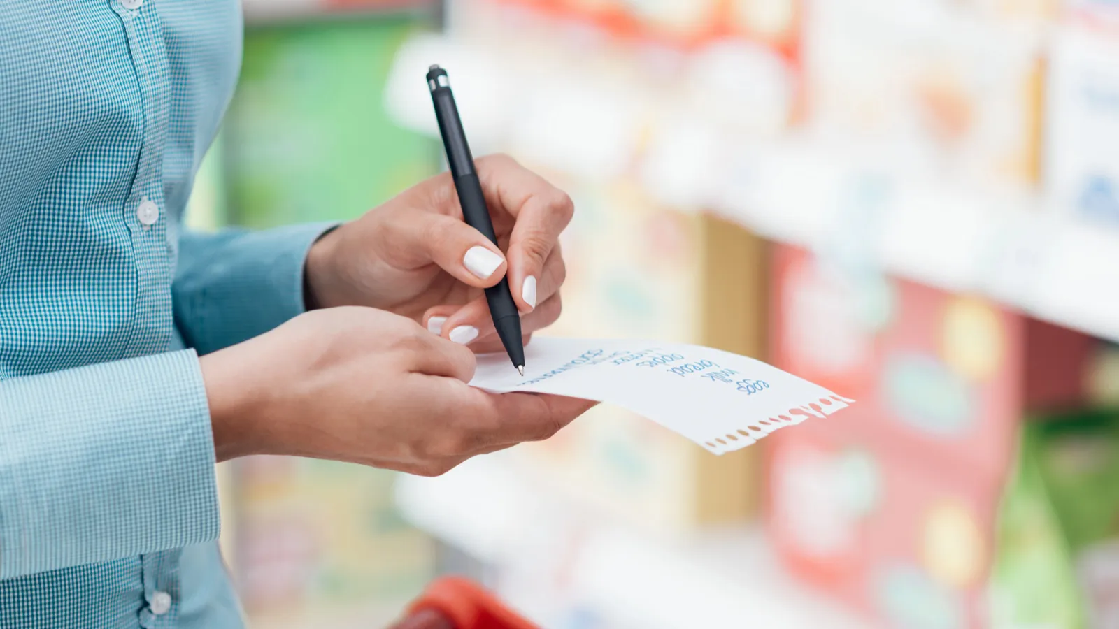 The 11 grocery shopping rules professional shoppers swear by to avoid ...