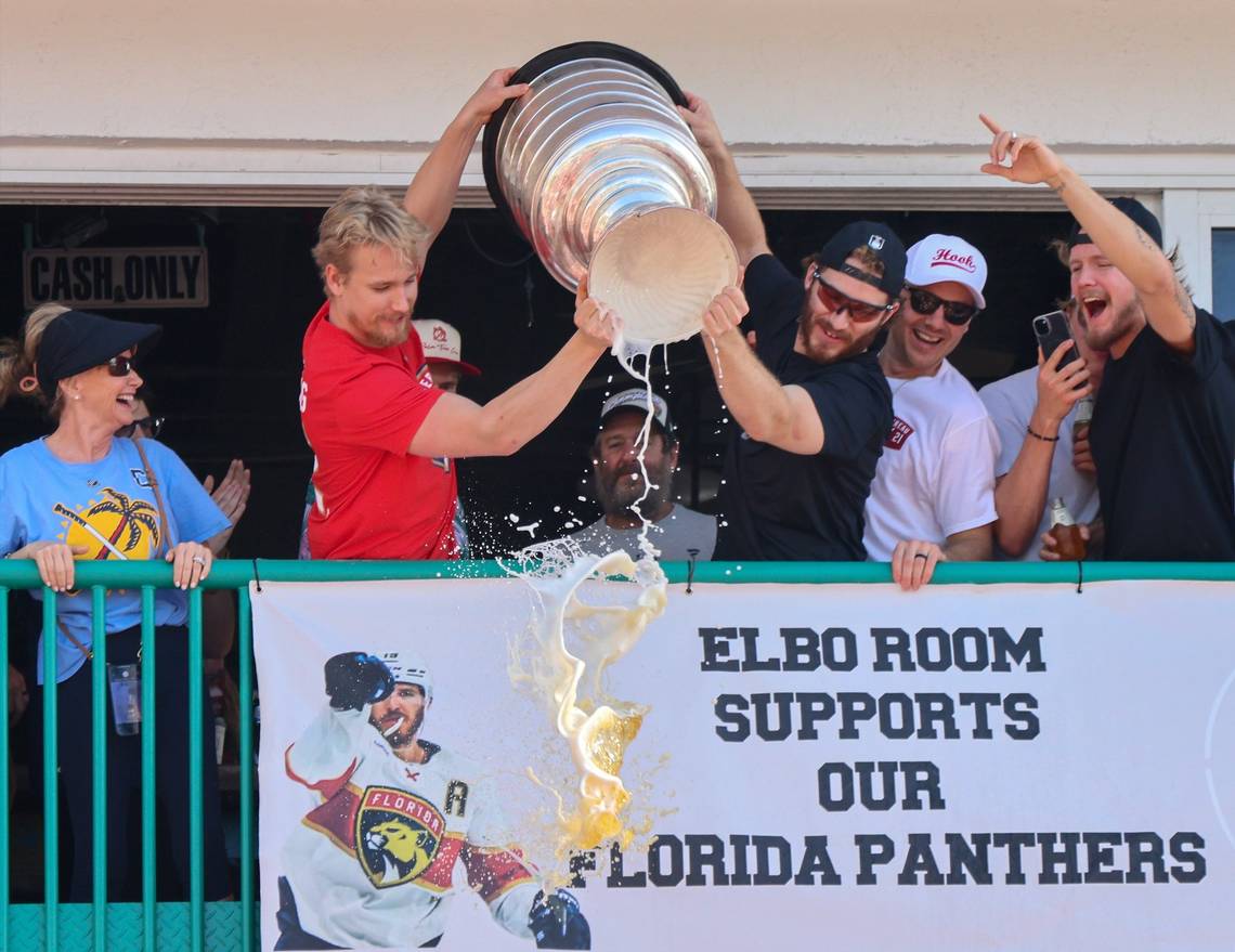 See the Florida Panthers celebrating their Stanley Cup win with fans