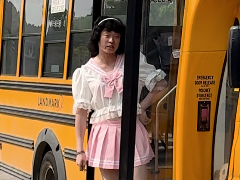 WARMINGTON: Cops say nothing criminal about male school bus driver in ...