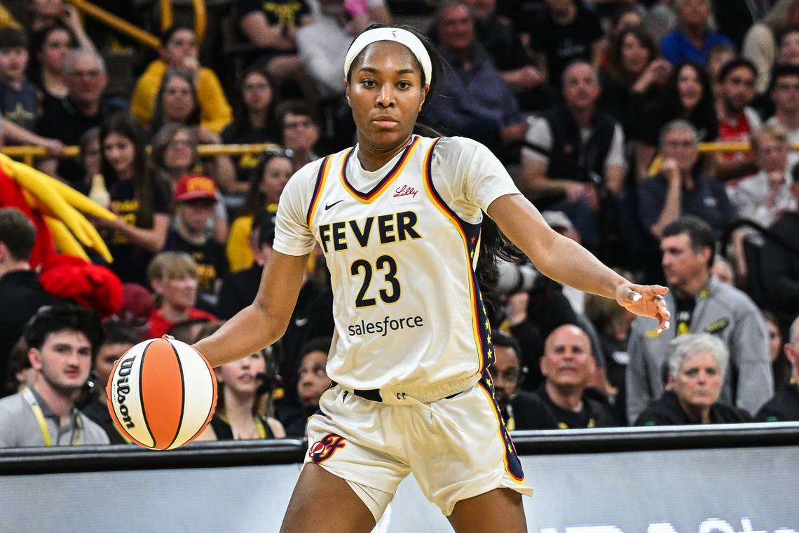 Bree Hall signs with WNBA team, reunites with former Gamecock teammate