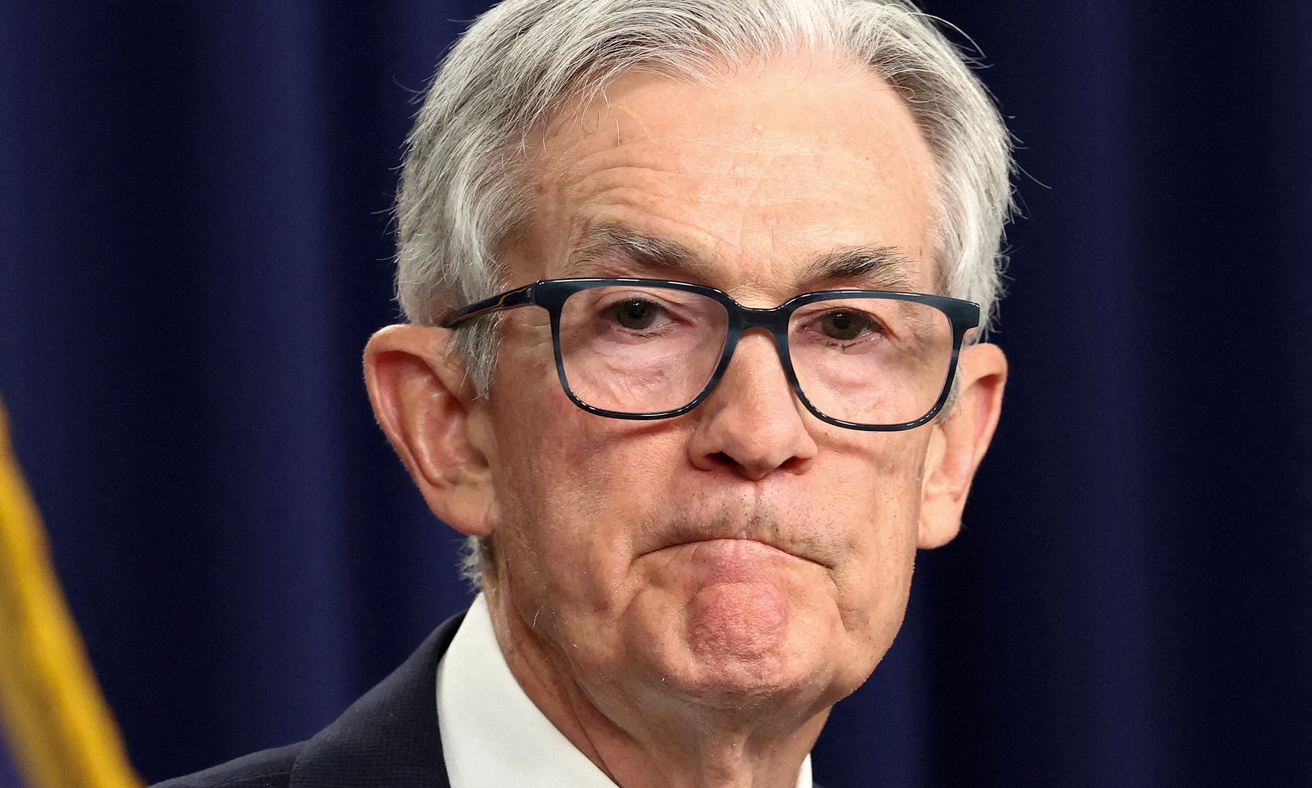 Defiant Fed risks Trump's wrath with bold rate move as recession clouds ...
