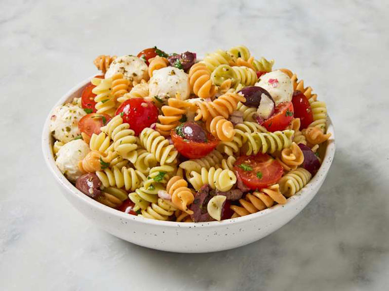 Don't skip this simple-but-crucial dressing trick for the best pasta ...