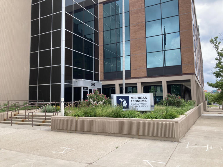 AG files criminal charges against nonprofit leader who got $20M grant