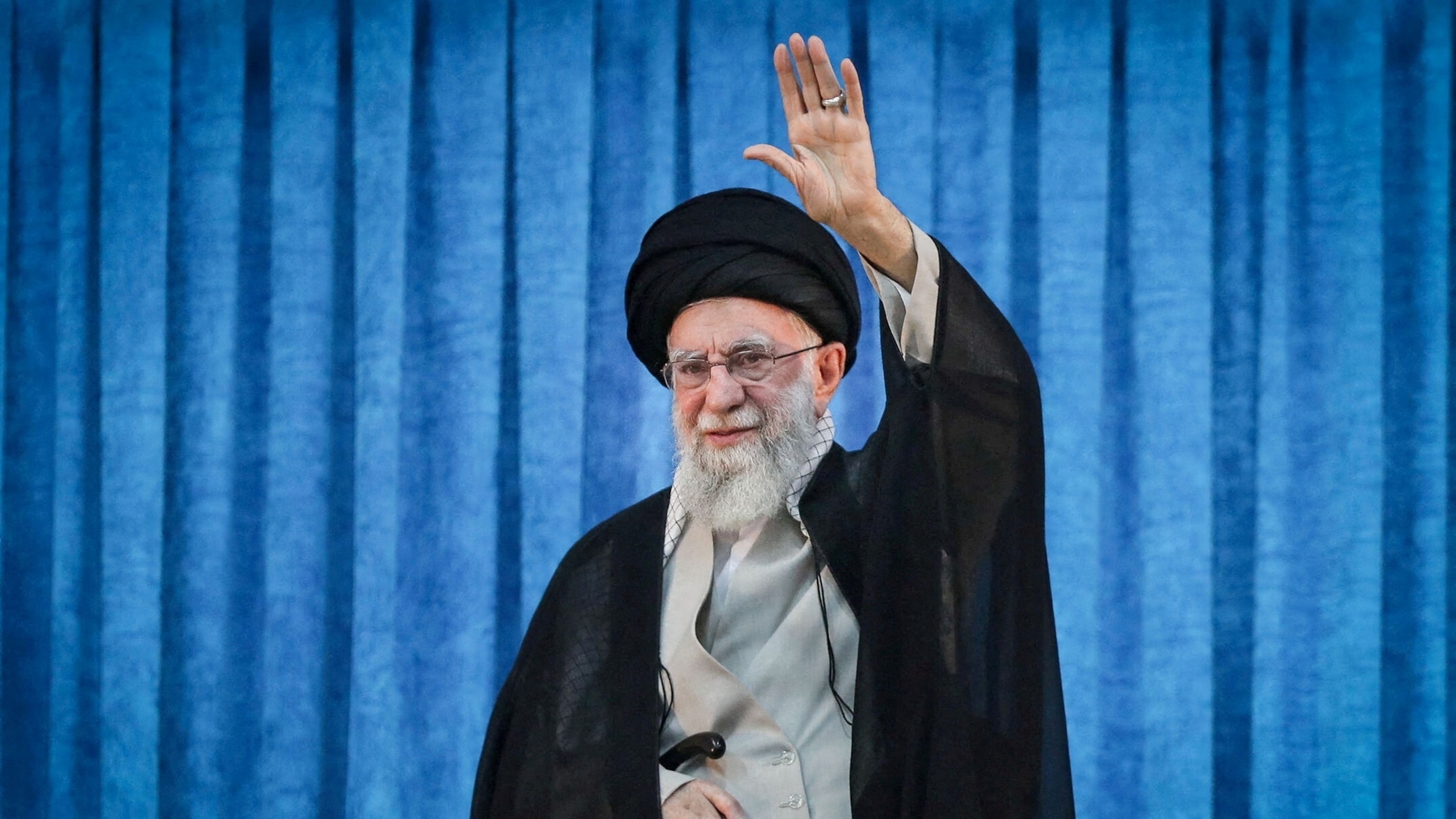 Who Is Iran S Supreme Leader Ali Khamenei Vows Not To Surrender
