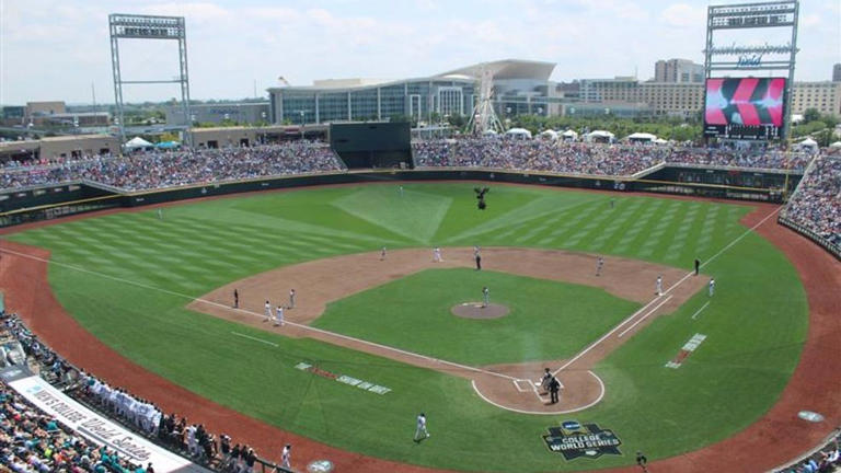 Coastal Carolina earns a spot in College World Series finals