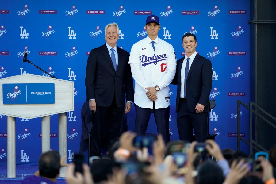 Los Angeles Lakers sold to Dodgers owner