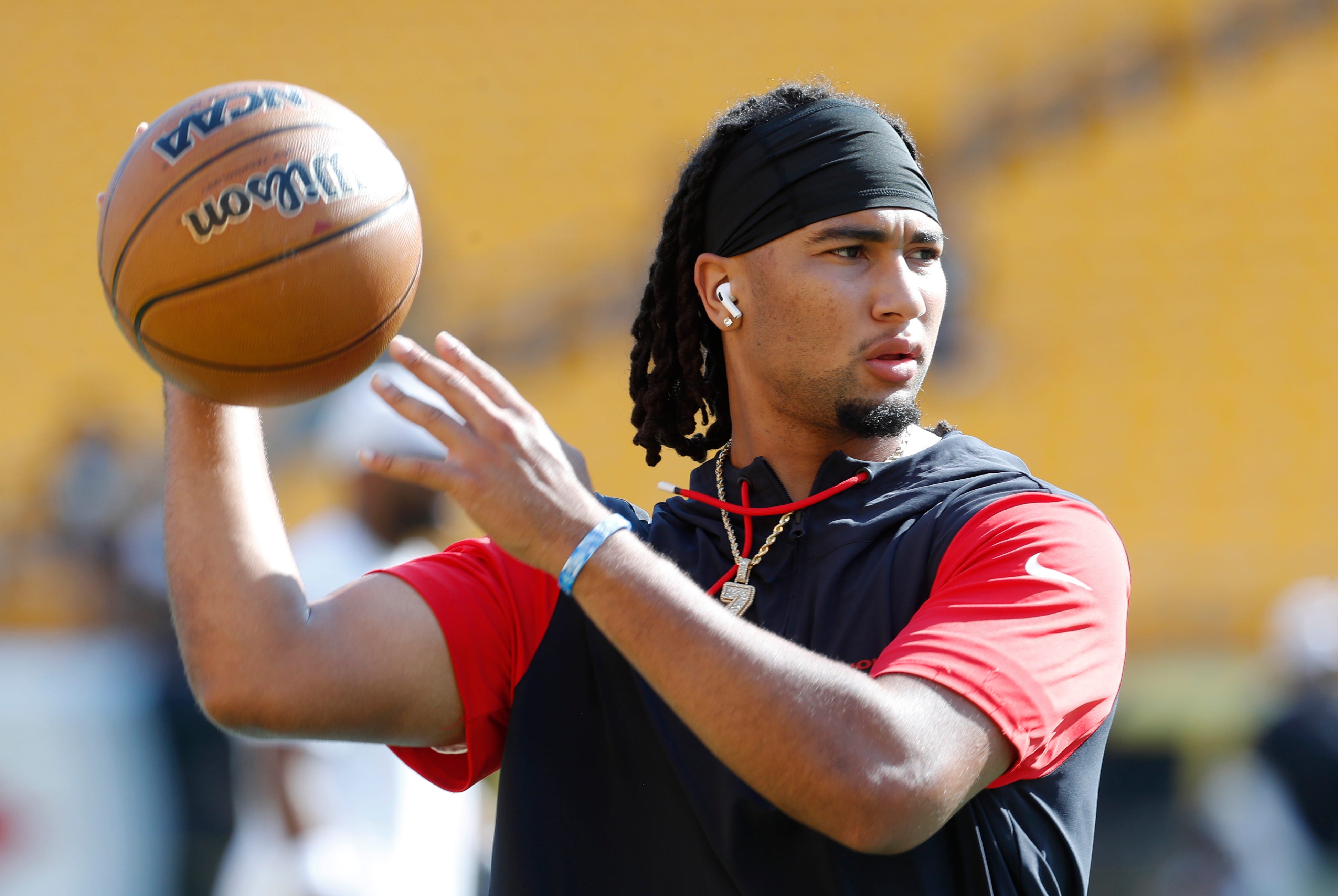 Texans announce 2025 training camp report dates for veterans, rookies