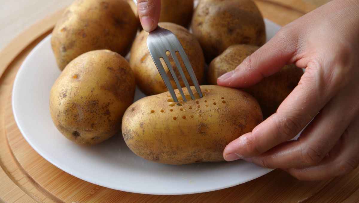Do potatoes really need to be pricked before cooking? We investigated!