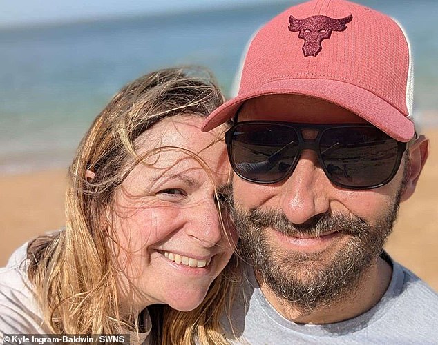 Father dies of bowel cancer, aged 40, within months of being diagnosed ...