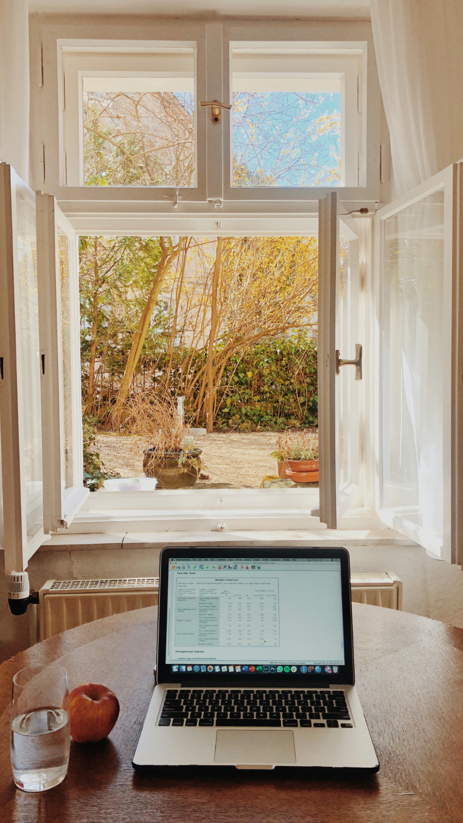 Don’t like the 9-to-5 life? Here are 8 career paths worth exploring