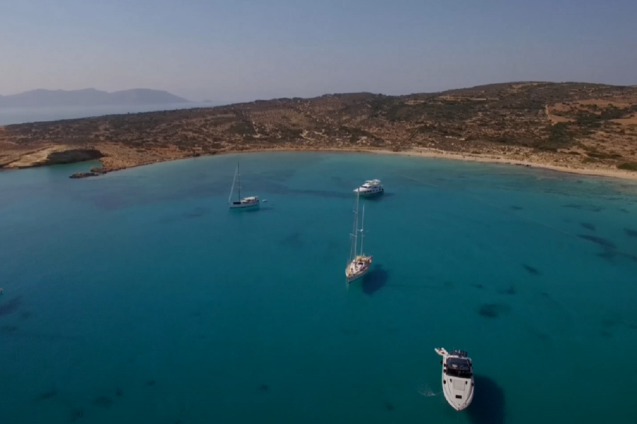 Μικρές Κυκλάδες: Οι top επιλογές για πραγματικά γαλήνιες και ...
