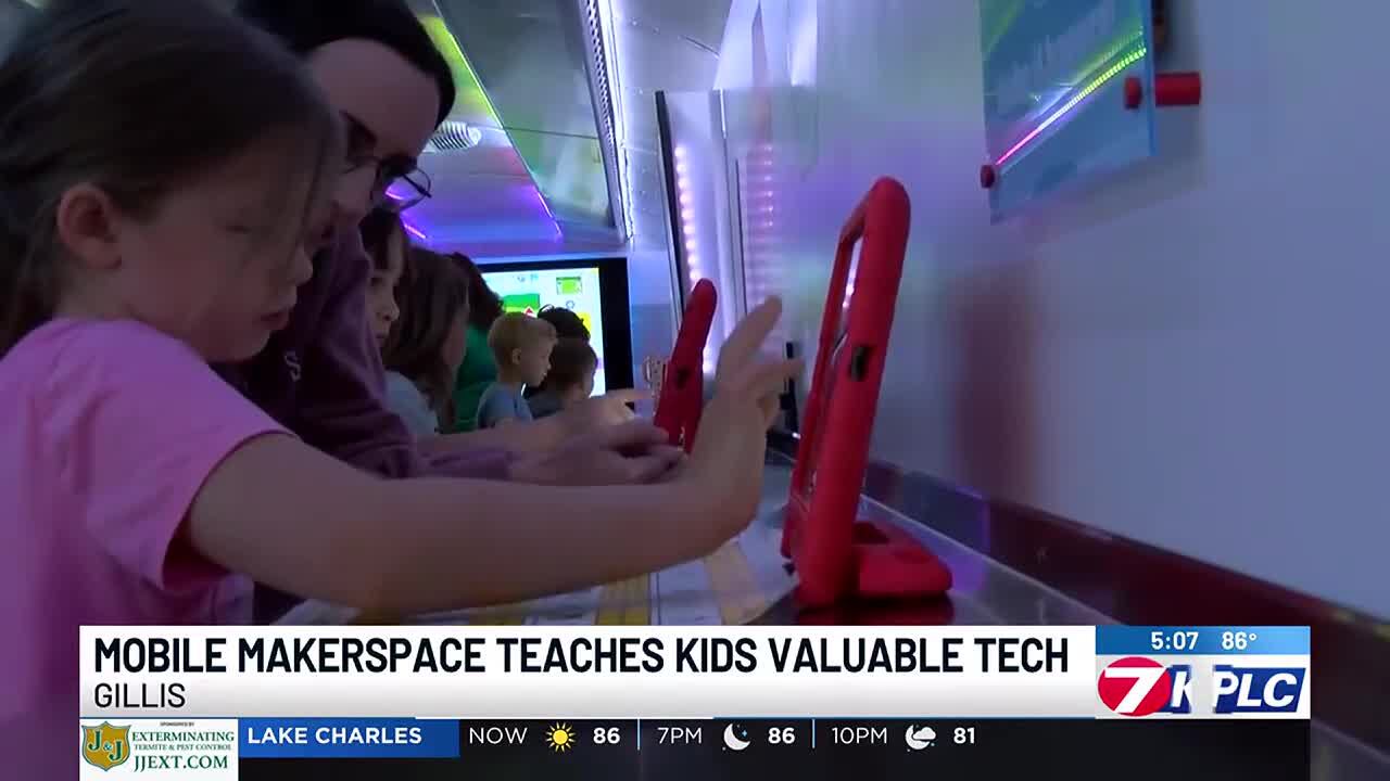 Mobile classroom brings hands-on tech lessons to Calcasieu students