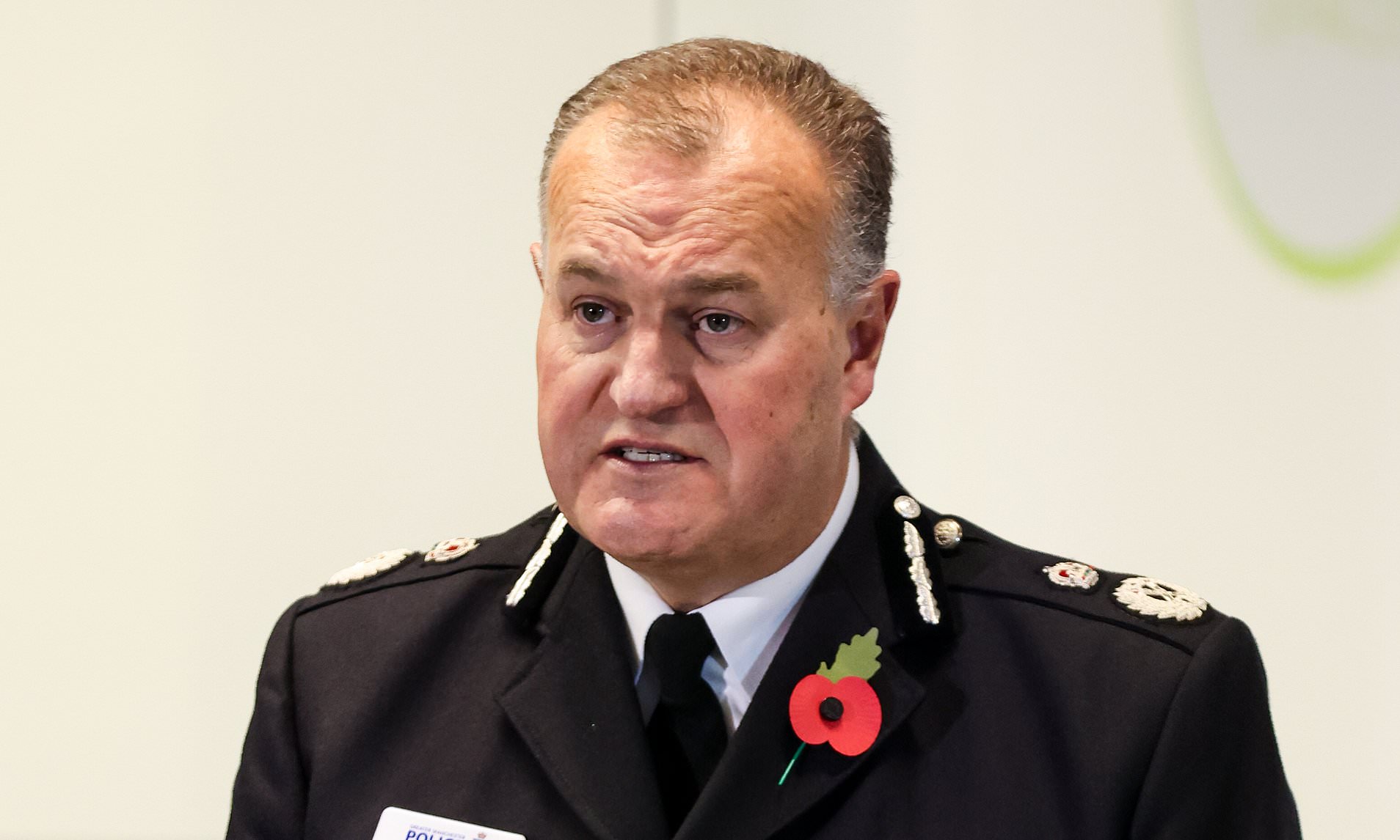 Human rights laws allowing 'feckless fathers' to avoid being deported ...