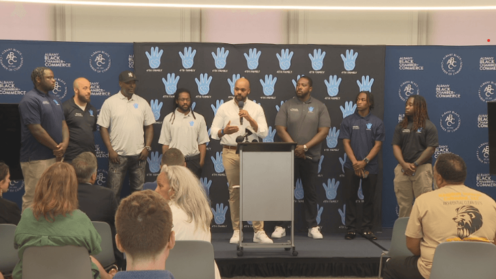 New youth initiative links teens with entrepreneurs to curb violence