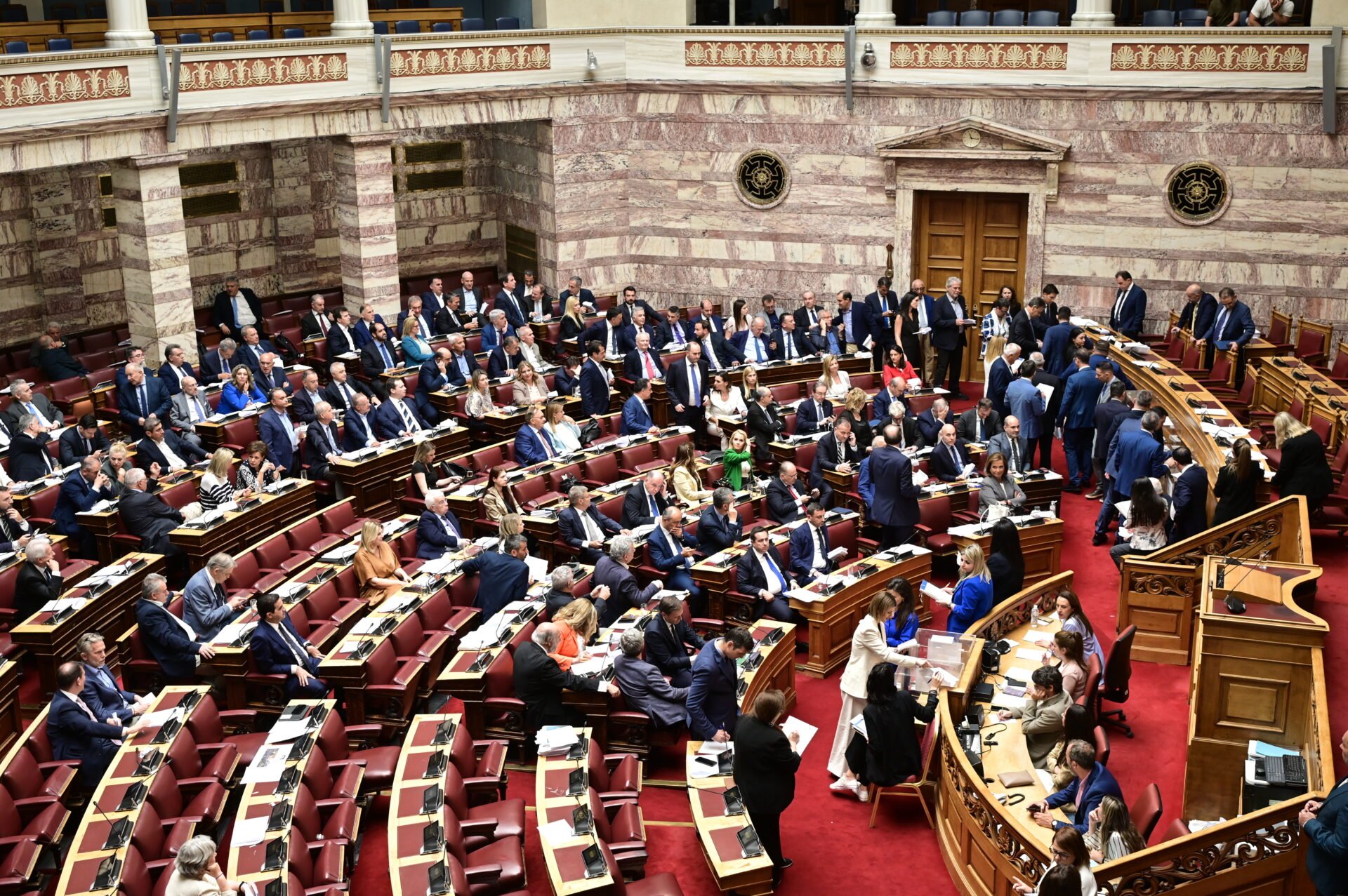 Βουλή: Πέρασαν οι προτάσεις Κακλαμάνη για αλλαγές στον Κανονισμό που ...