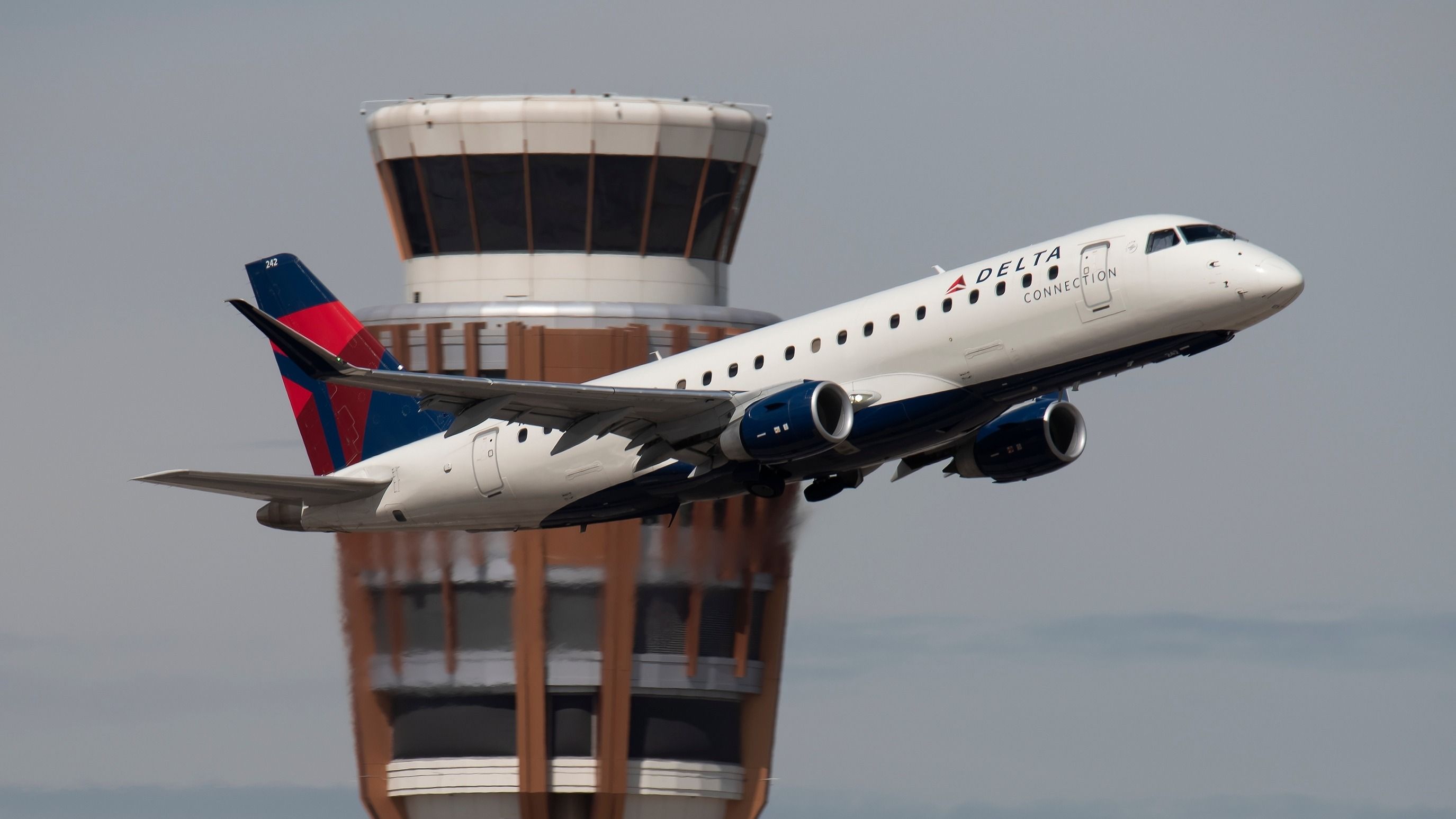 Delta Air Lines Slams "Misinformation" About New AI Pricing Tool After ...