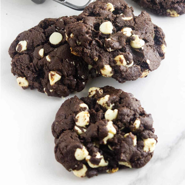 Inside-out chocolate chip cookies