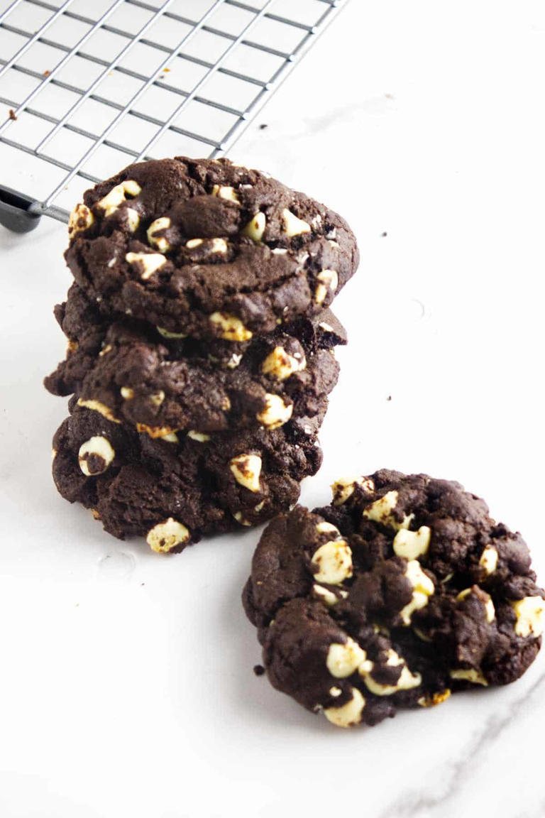 Inside-out chocolate chip cookies