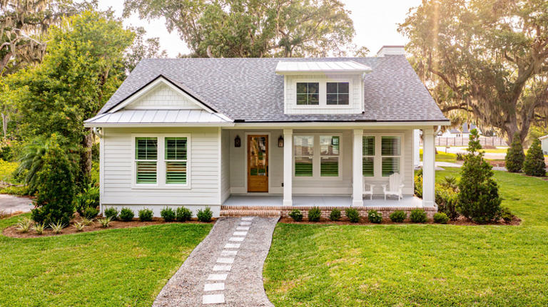 The Front Yard Layout That Will Boost Your Home's Curb Appeal