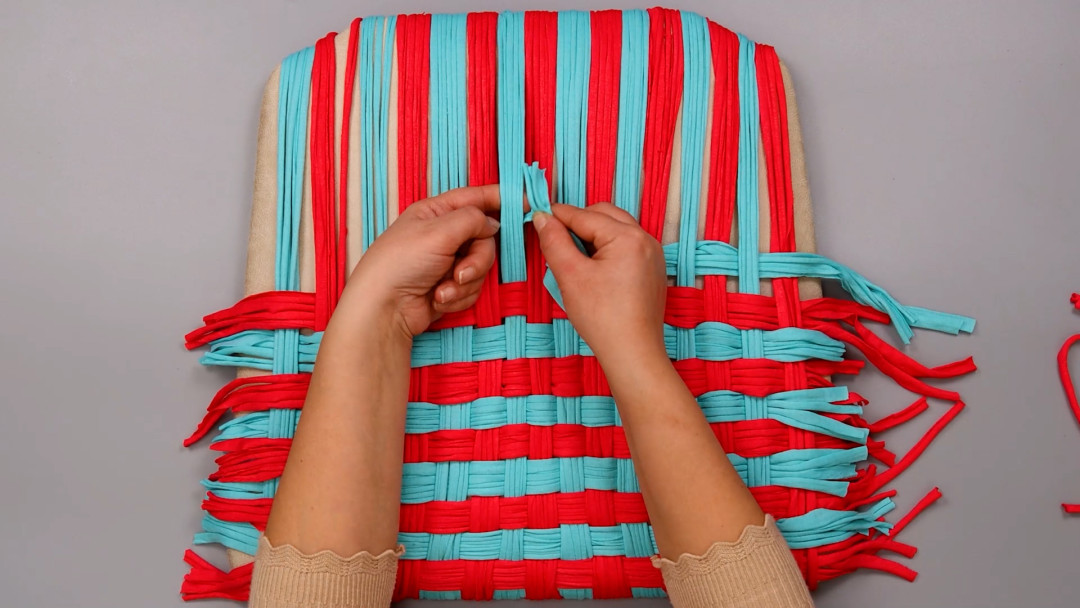 Stylish Crafty Chair Makeover for a New Look