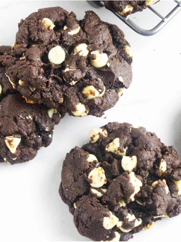 Inside-out chocolate chip cookies