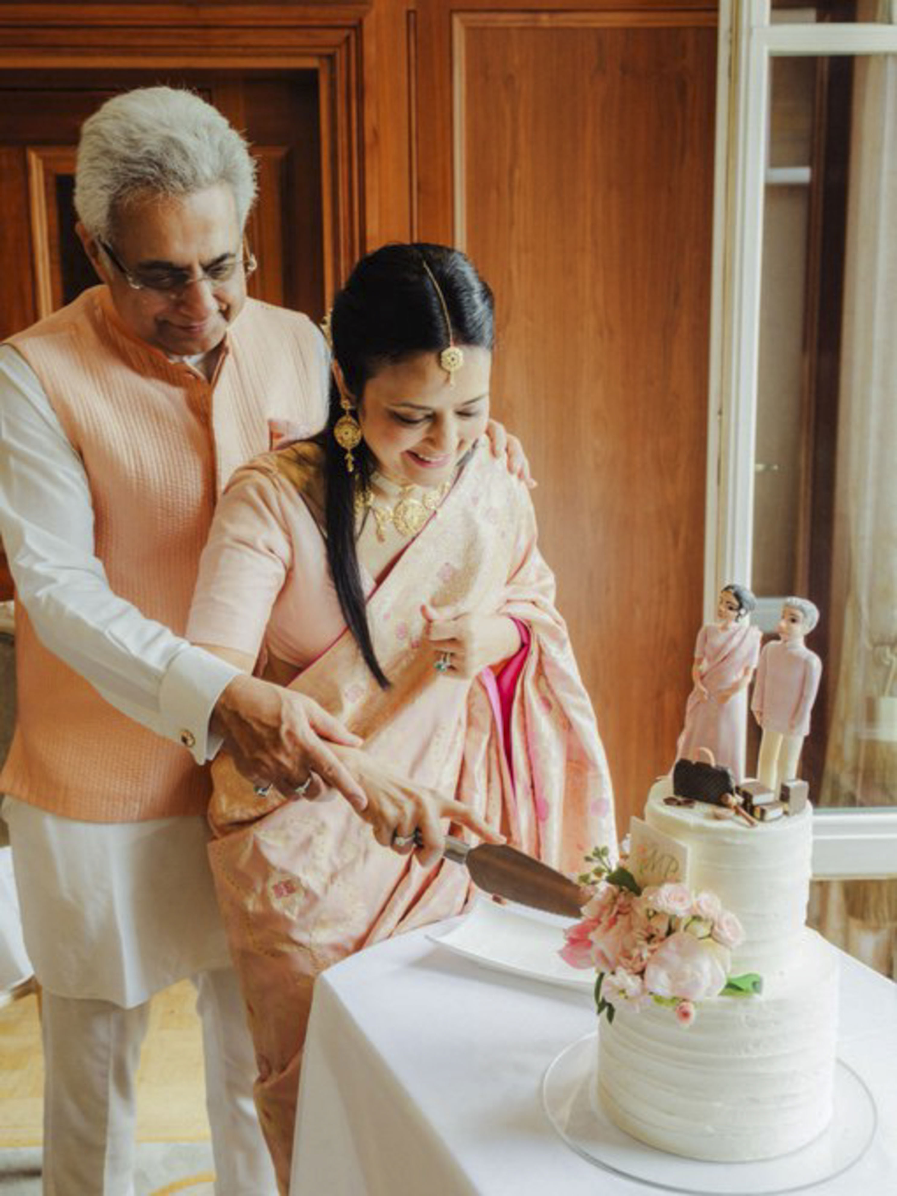 TMC MP Mahua Moitra marries BJD's Pinaki Mishra, thanks all for their ...