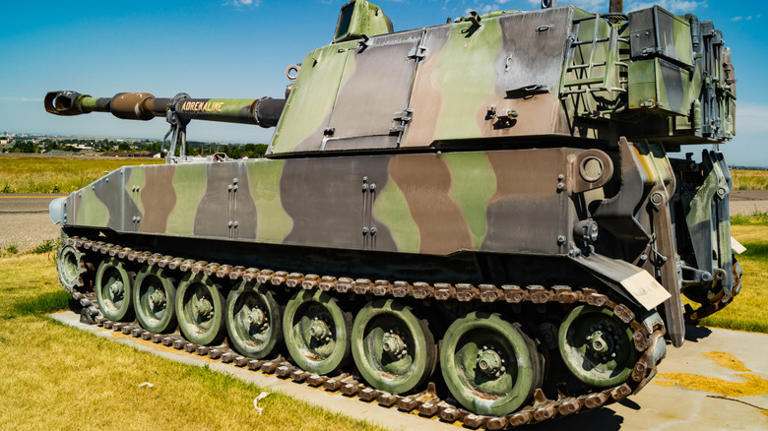 What Is The 318 Detroit Diesel Engine & What Made It Popular?